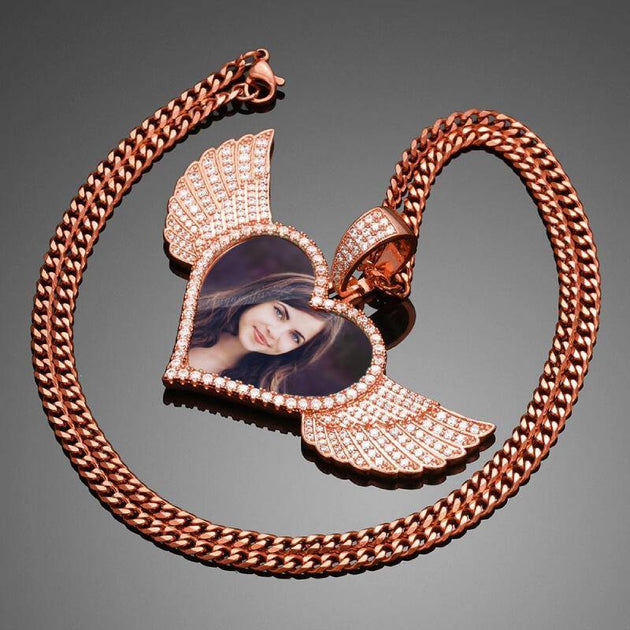 Custom Angel Wings Chain Necklace – Unique Executive Gifts